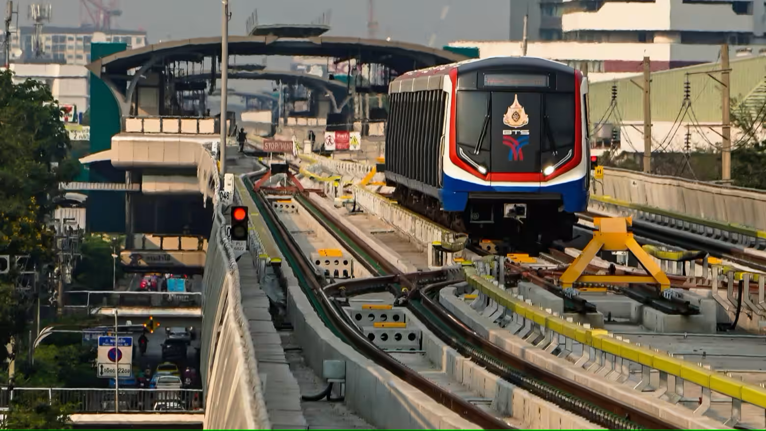Bangkok Sees 60% Train Ridership Surge with Free Transport - Bangkok ...