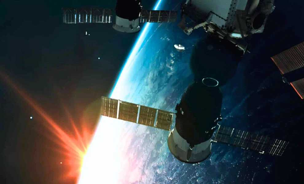 China’s 2 W Laser Satellite Outpaces Starlink from 36,000 km - World ...