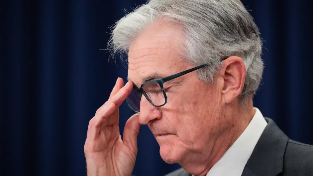 Ex-Fed Chiefs Warn Powell Probe Threatens Fed Independence - World News ...